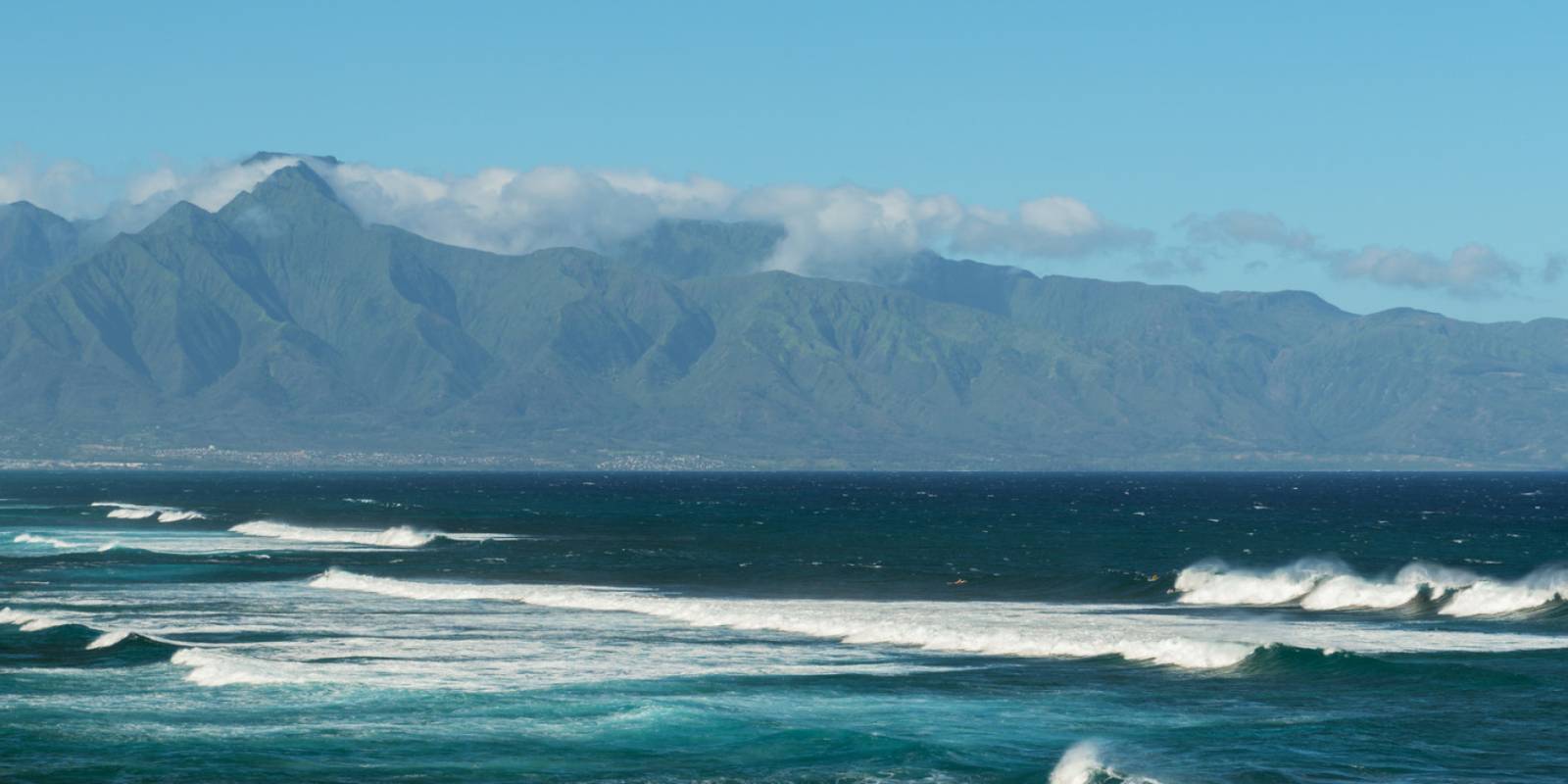 Wing Foiling Lessons in Hawaii: A Visitor's Guide | Hawaii Guide
